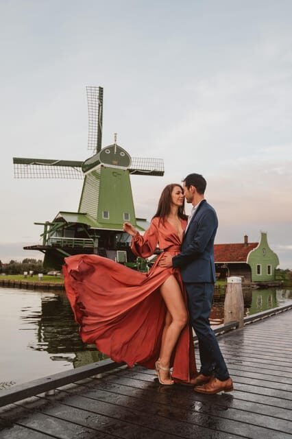 Zaanse Schans: Photoshoot Near Amsterdam with Windmills - The Location: Why Zaanse Schans?