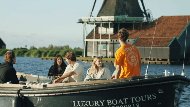 Zaanse Schans: Private Cruise + Live Guide + Drinks Included - Key Points