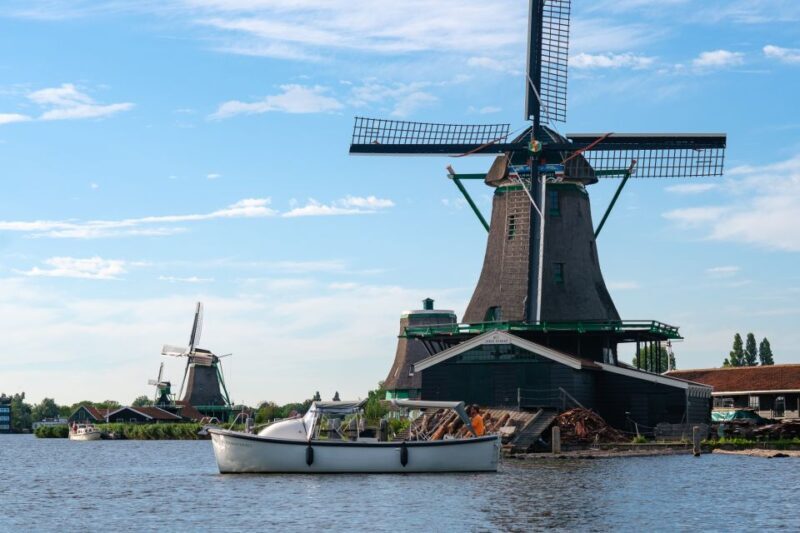 Zaanse Schans: Private Cruise + Live Guide + Drinks Included - Who Will Love This Tour?
