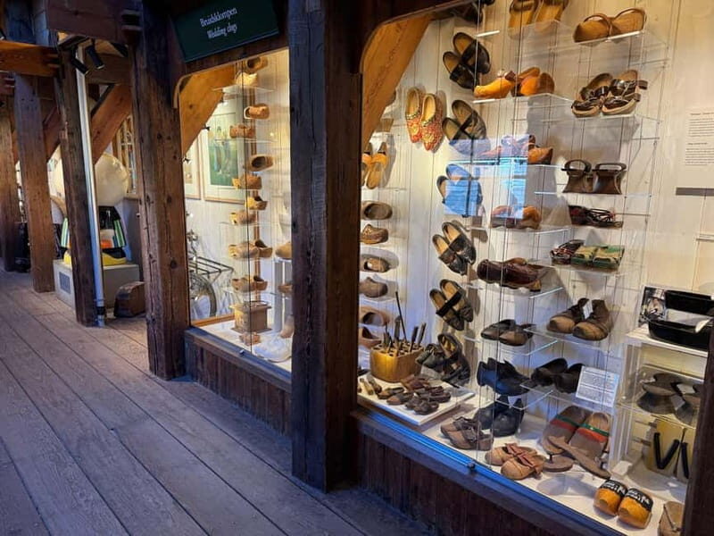 Zaanse Schans & Volendam Private Tour: Windmills and Cheese - FAQs