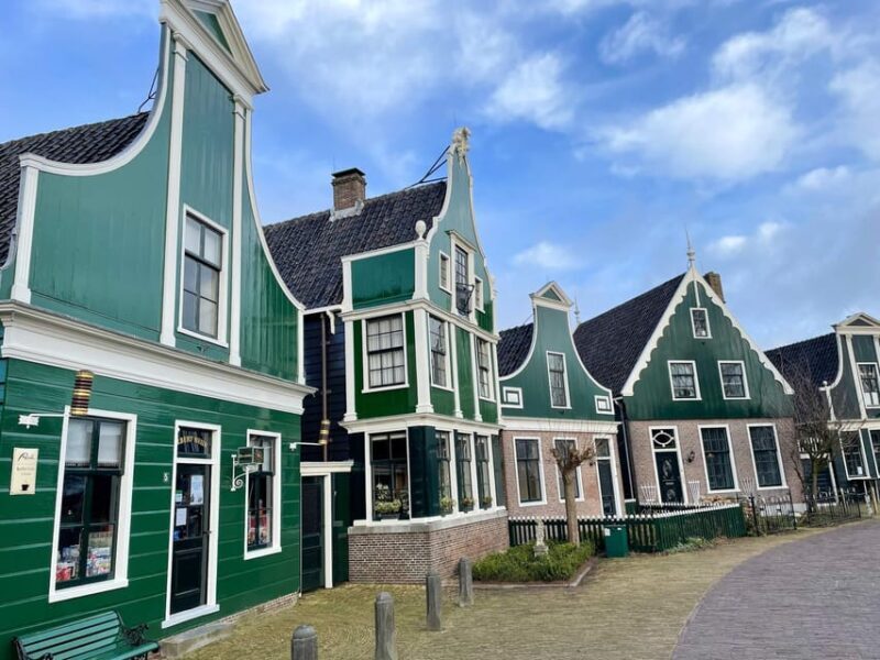 Zaanse Schans Windmills, Volendam with Ferry to Marken - Key Points