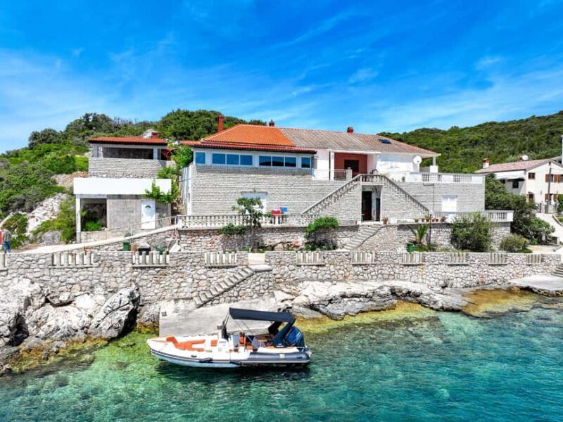 Zadar 4-Islands Escape Saharun & Hidden Shipwreck with Lunch - Authentic Local Encounters