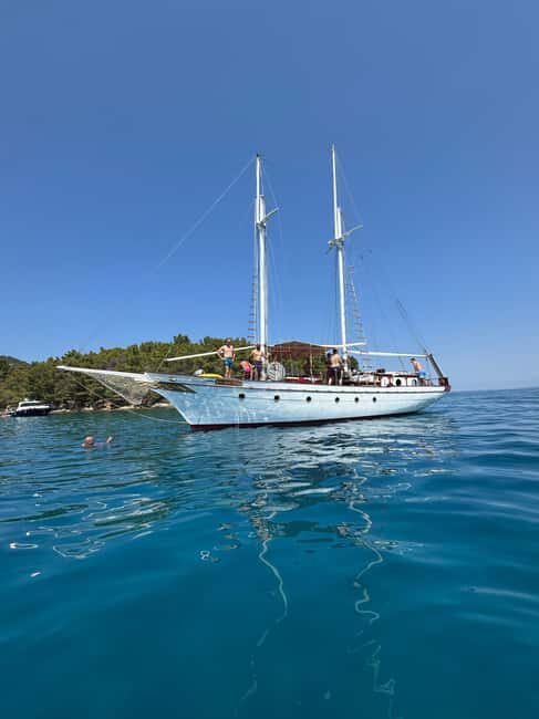 Zadar: Cruise aboard an Authentic Wooden Boat with Drinks - Key Points
