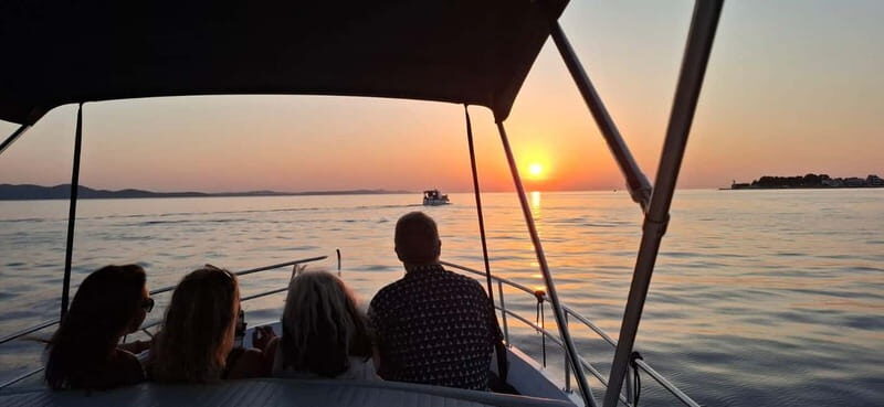 Zadar: Private Vintage Sunset Cruise with Wine - Key Points