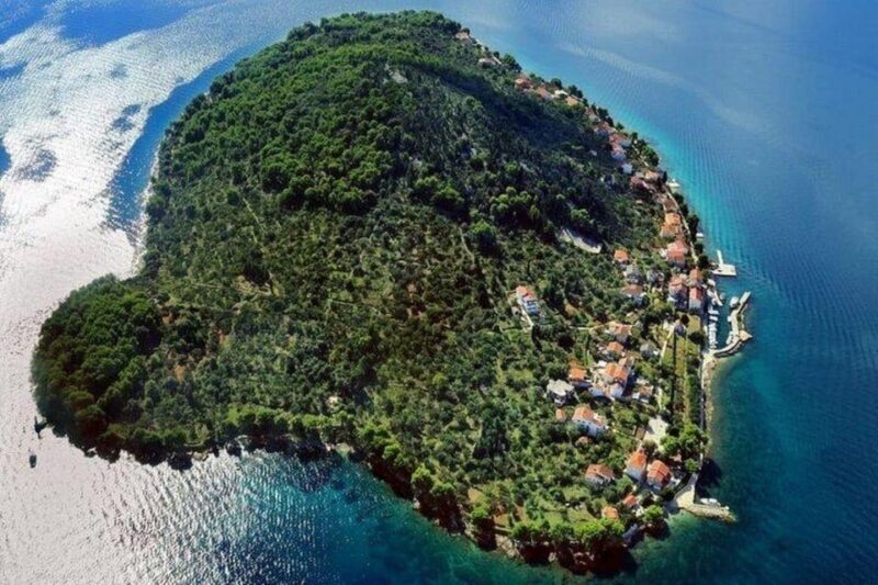Zadar: Speedboat Tour to 3 Islands with Refreshing Drinks - Key Points