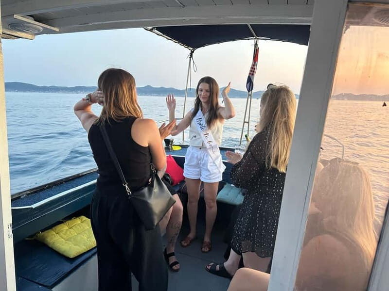 Zadar: Sunset Cruise with unlimited champagne - An In-Depth Look at the Sunset Cruise Experience