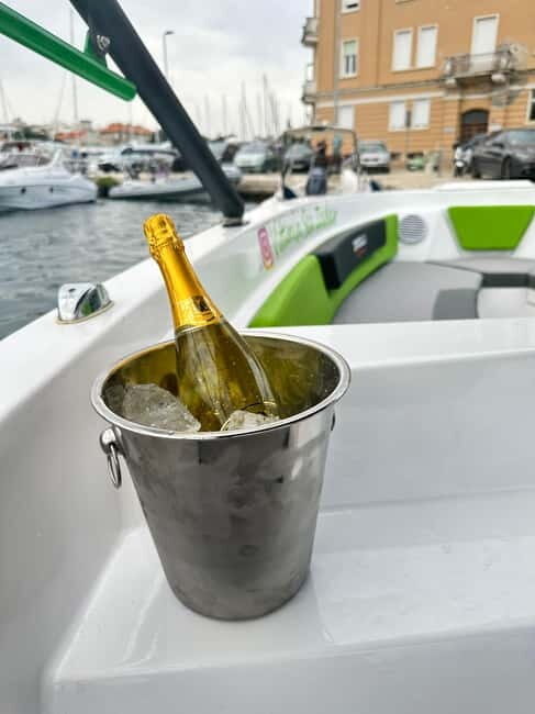 Zadar: sunset harmony,boat,music,champagne - Practical Tips