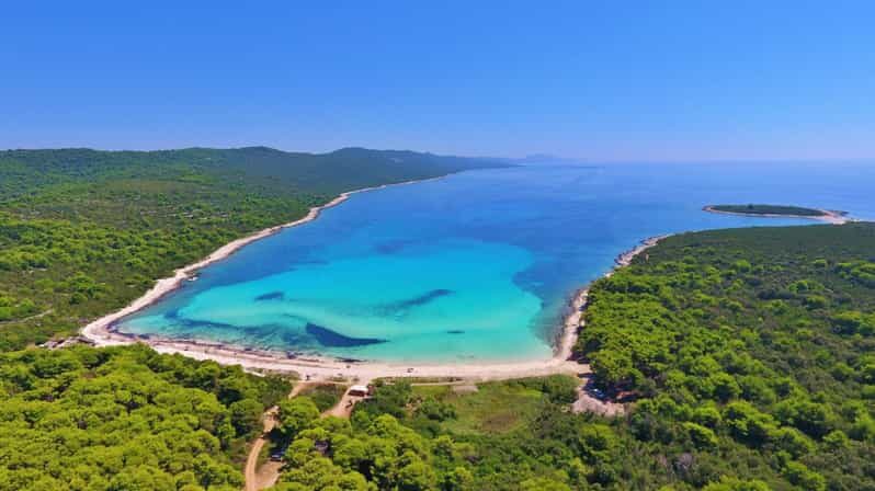 Zadar to Sakarun Beach Tour, Shipwreck Dive & Tunnel - 4,5hr - Key Points