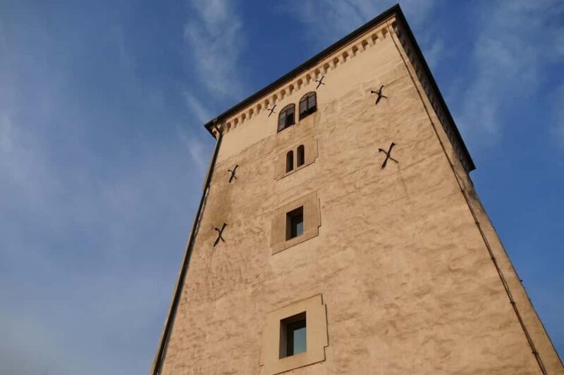Zagreb: Private Customizable Walking Tour - Key Points