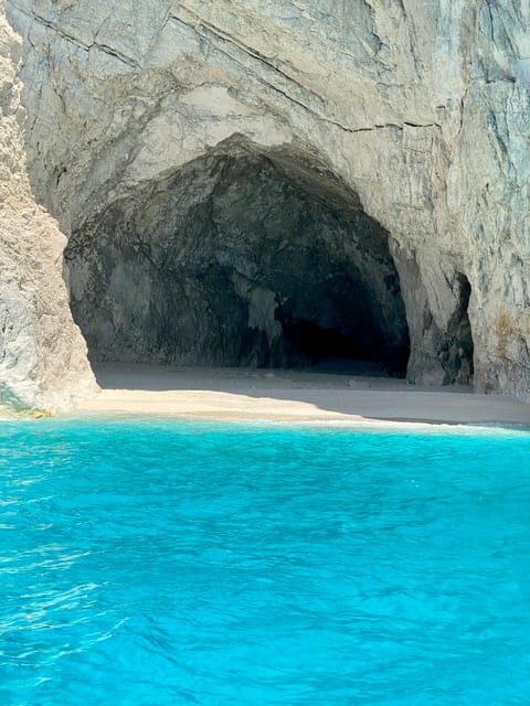 Zakynthos: Private Cruise to Shipwreck Beach - Key Points