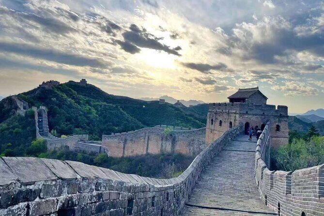 ZANBUS: Trip to the Jinshanling Great Wall Departing at 7:30 AM - The Group Size and Overall Experience