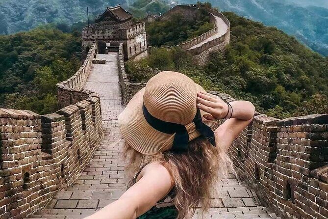 ZANBUS: Trip to the Mutianyu Great Wall Daily Departs at 8/9/10AM - Key Points