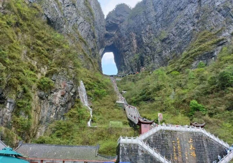 Zhangjiajie: 2-DayTour with Miao Minority Costume Changing - Key Points