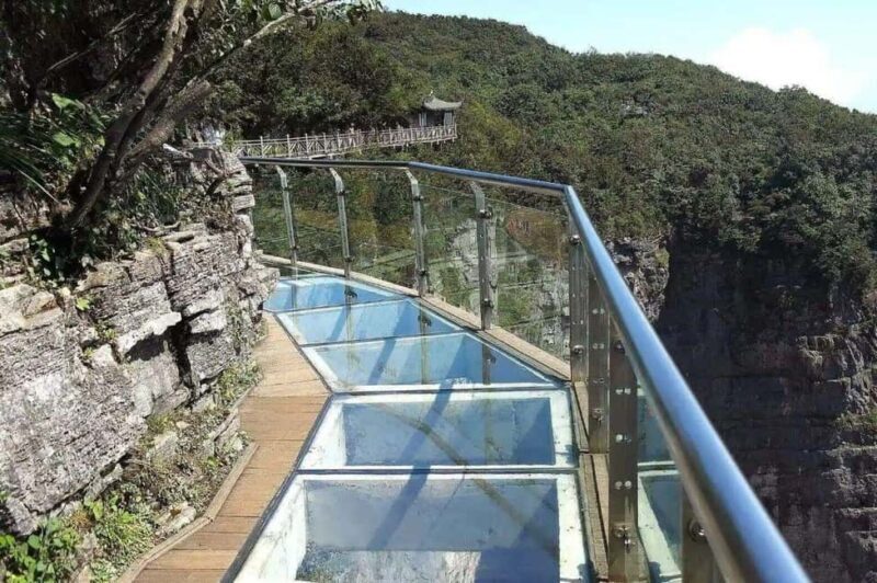 Zhangjiajie: 2-DayTour with Miao Minority Costume Changing - Zhangjiajie National Forest Park and Avatar-Inspired Scenery