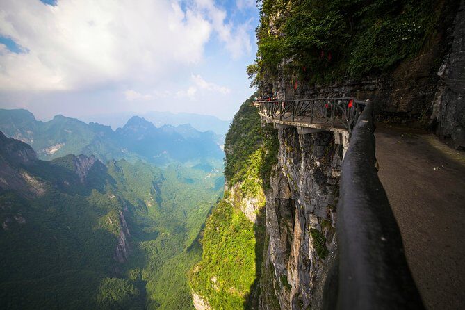 Zhangjiajie Tianmen & Glass Bridge Private All-Inclusive Tour - Detailed Itinerary and What You Can Expect