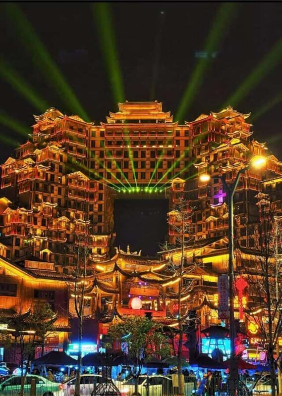 Zhangjiajie: Tianmen Mountain & 72 Qilou Street Day Tour - Who This Tour Is Best For