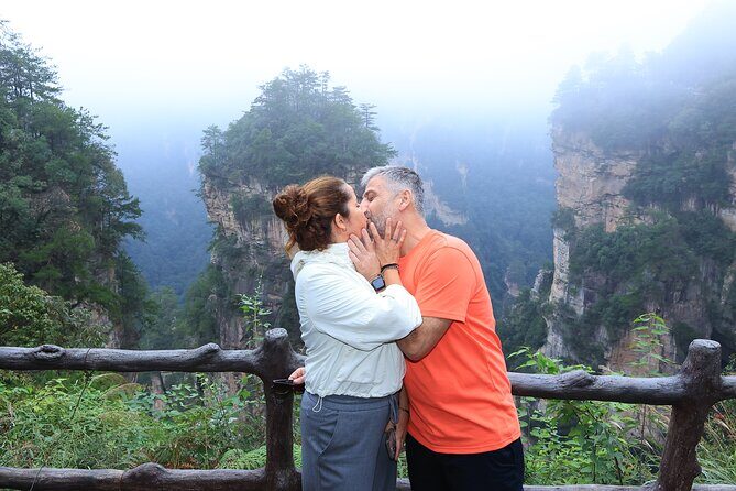 Zhangjiajie to Avatar Mountain and Glass Bridge Private Tour - FAQ