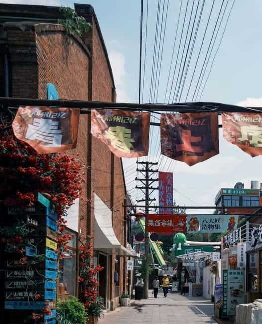 Zhengzhou: Cultural Alleys, Handicraft, and Night Market - Chinese Civilizations Unveiled at Henan Museum