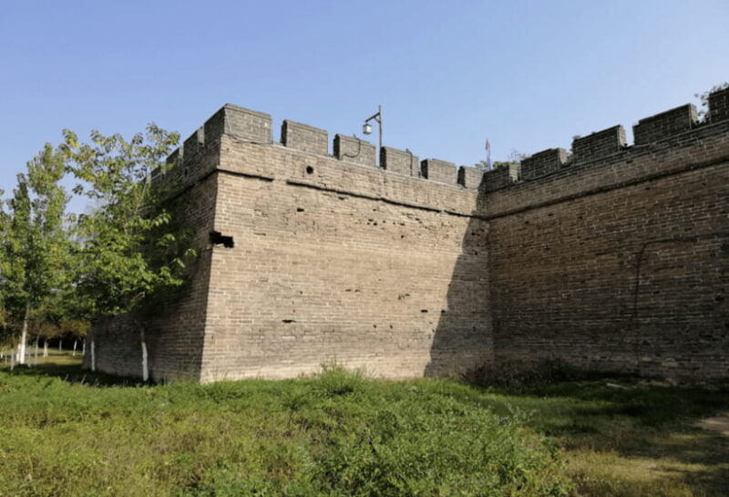 Zhengzhou: Kaifeng Top Sites, Zero Hassle Must-See City Tour - Authenticity and Local Flavor