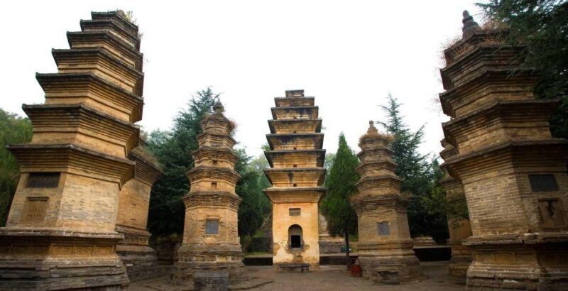 Zhengzhou: Private Guided Tour/Transfer to Shaolin Temple - Key Points