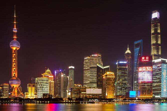 Zhujiajiao & Shanghai: Private Day Tour Water Town to Skyline - Exploring Shanghai and Zhujiajiao: A Day Tour Combining Old Charm and Modern Marvels