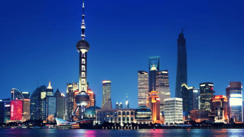 Zhujiajiao & Shanghai:Private Day Tour Water Town to Skyline - Exploring Shanghai and Zhujiajiao: A Day of Contrasts and Charm