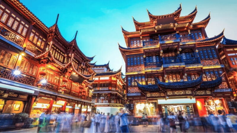 Zhujiajiao & Shanghai:Small Group Tour Water Town to Skyline - Key Points