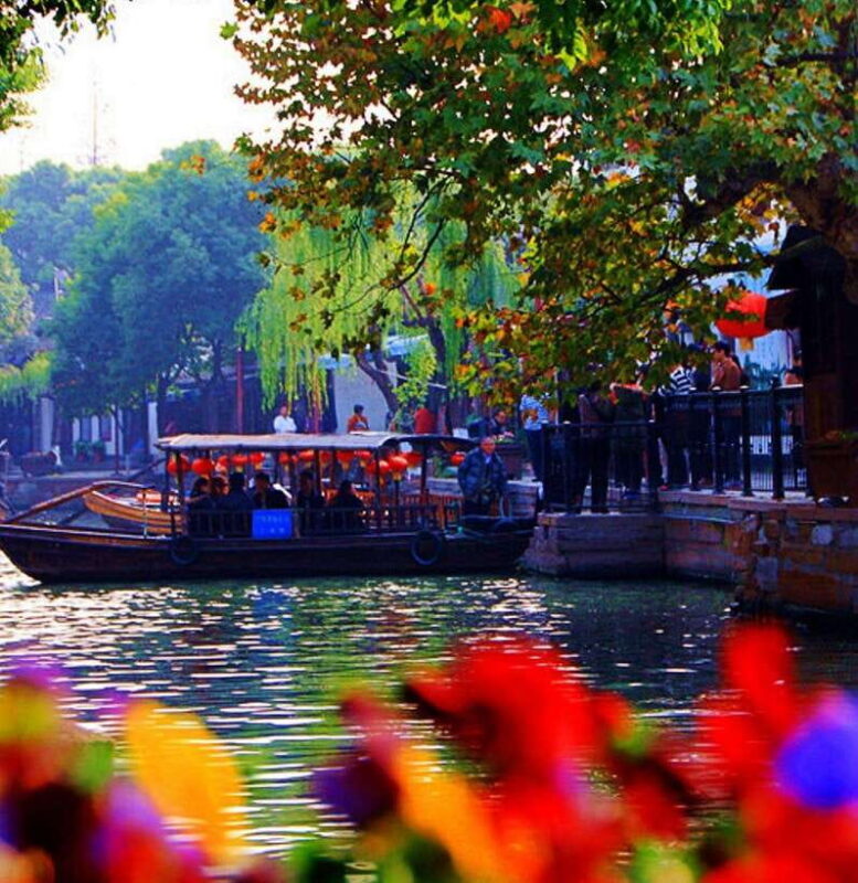 Zhujiajiao with Amazing Night Lights and Bar Experience - Who Should Sign Up?