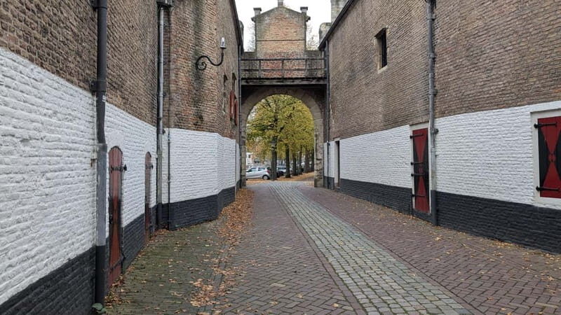 Zierikzee: Guided Walking Tour - Introduction: What’s on Offer and Why It Matters