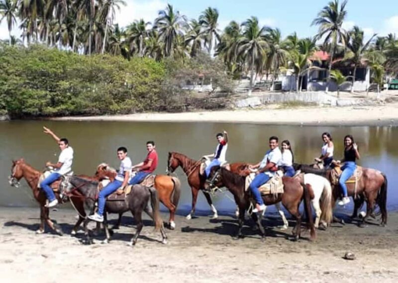 Zihuatanejo: Horseback Riding & Kayaking - Detailed Breakdown of the Itinerary