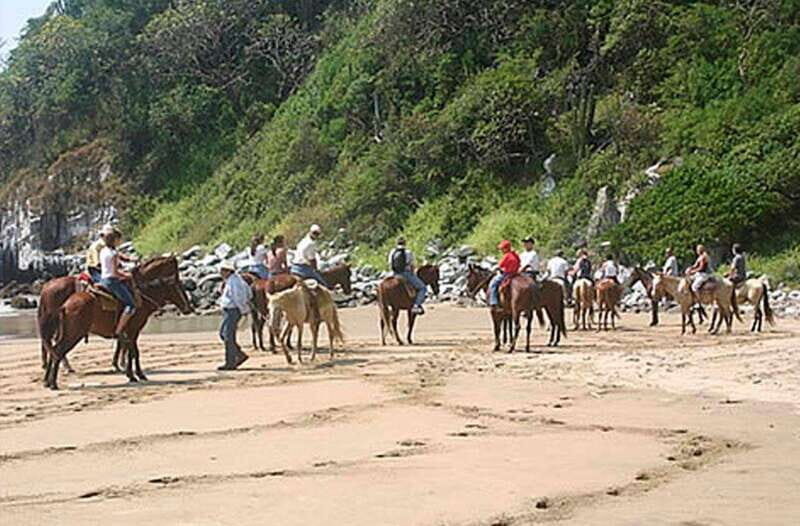 Zihuatanejo: Horseback Riding on the Beach - Key Points