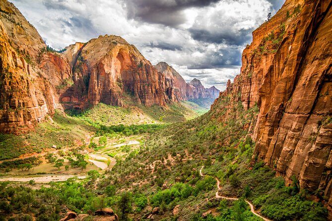 Zion National Park Day Trip from Las Vegas - First Impressions: What This Tour Offers