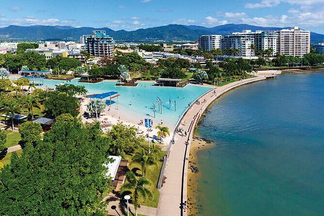 Zoom Around Cairns - 10 minute City Scenic Flight - An In-Depth Look at the Cairns Scenic Flight