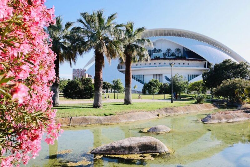 Zoom Through Valencia: Top 25 Hotspots on E-Scooters - FAQ
