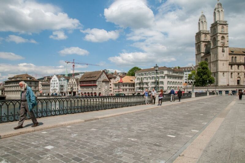 Zürich: 2-Hour Sightseeing Bus Tour - Who Will Love This Tour