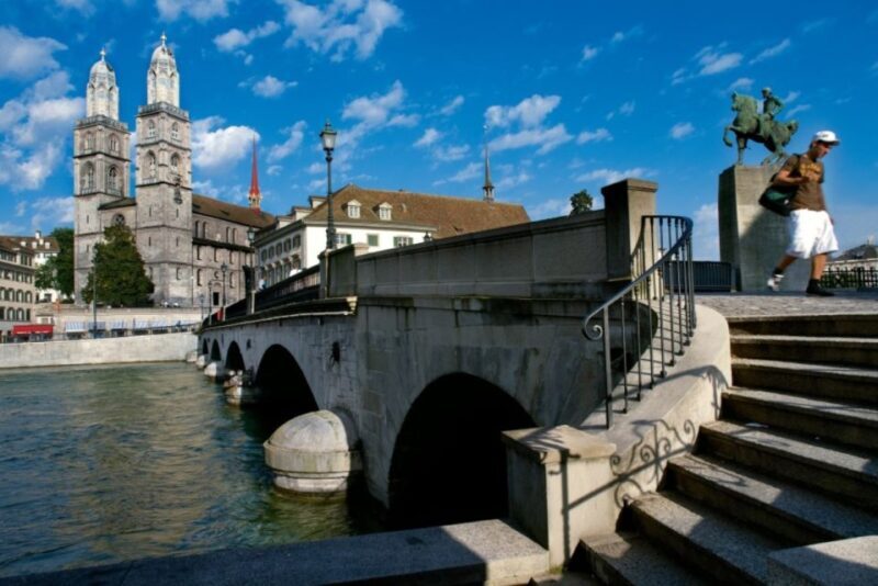 Zurich: City Bus Tour with Audio Guide and Lake Cruise - FAQ