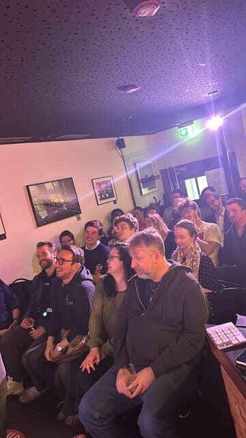 Zürich: Comedy show in old town & Drinks - Detailed Review of the Zürich Comedy Night Experience