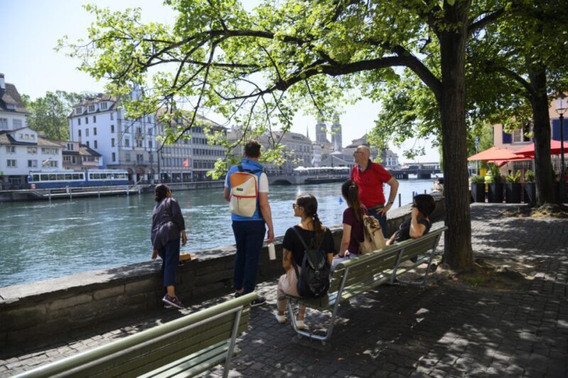 Zurich: Highlights Walking Tour with a Local Guide - Authentic Insights from Travelers