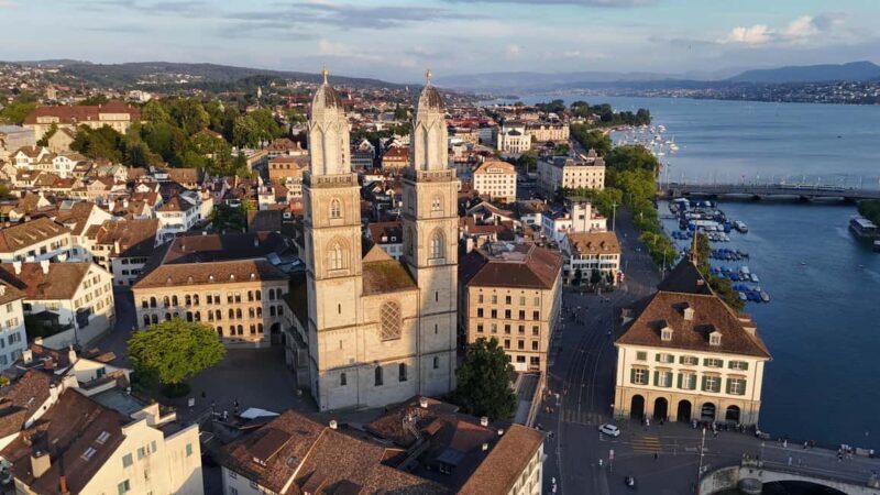 Zurich: Photoshoot & Private Guided Tour with a Local - Price and Value Analysis
