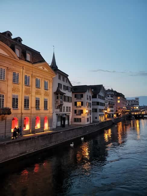 Zürich: Private Costumized Tour with Local Expert Tourguide - FAQ
